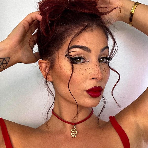 ApriL - Planet Parfum Parfumerie en schoonheidsgeschenken specialist